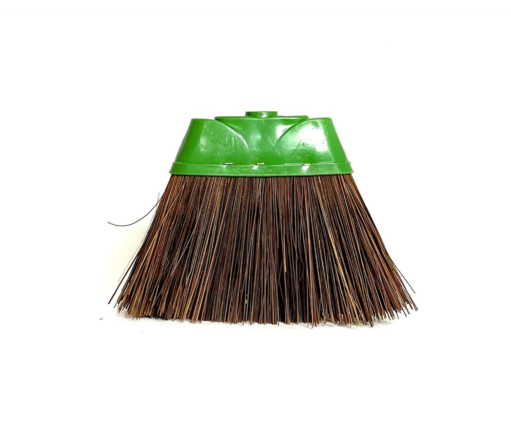 Vassoura Piaçava – Vassouras Mendonça